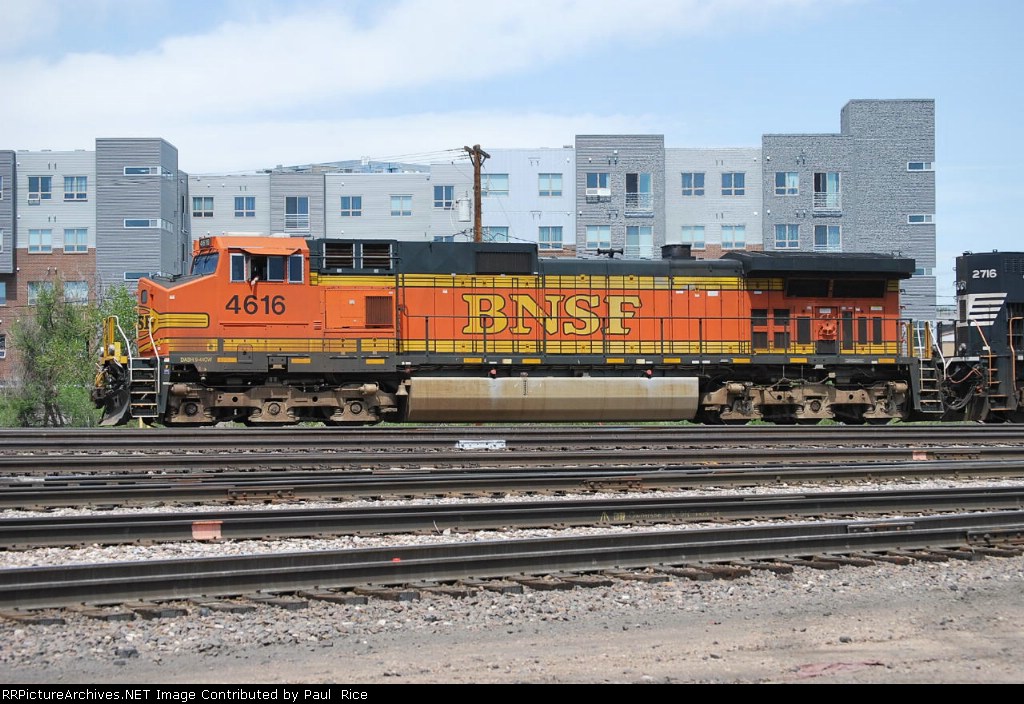 BNSF 4616